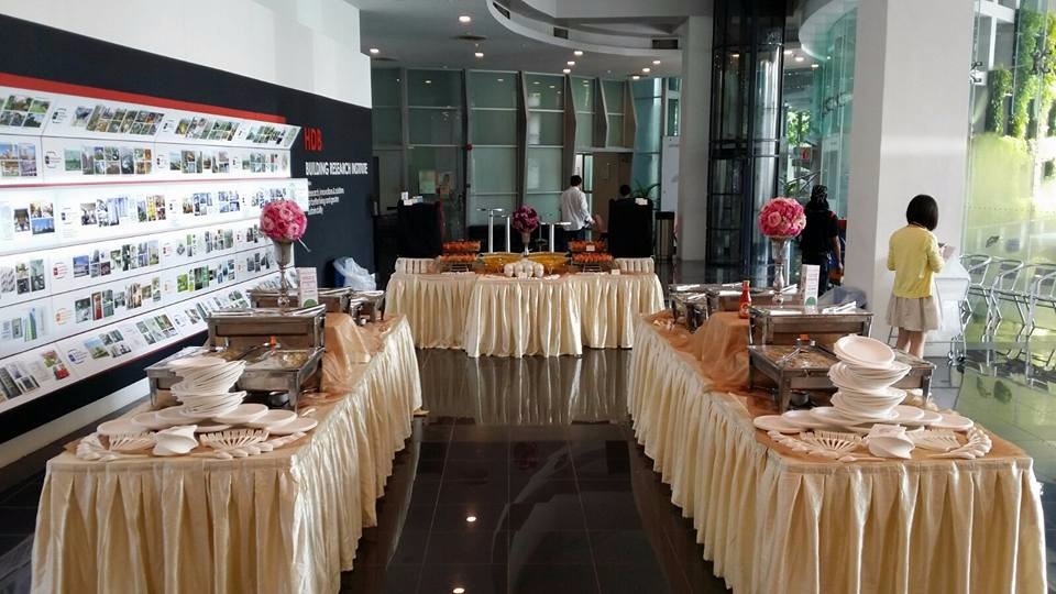 8 Go To Corporate Buffet Catering Menus Under $13 per pax