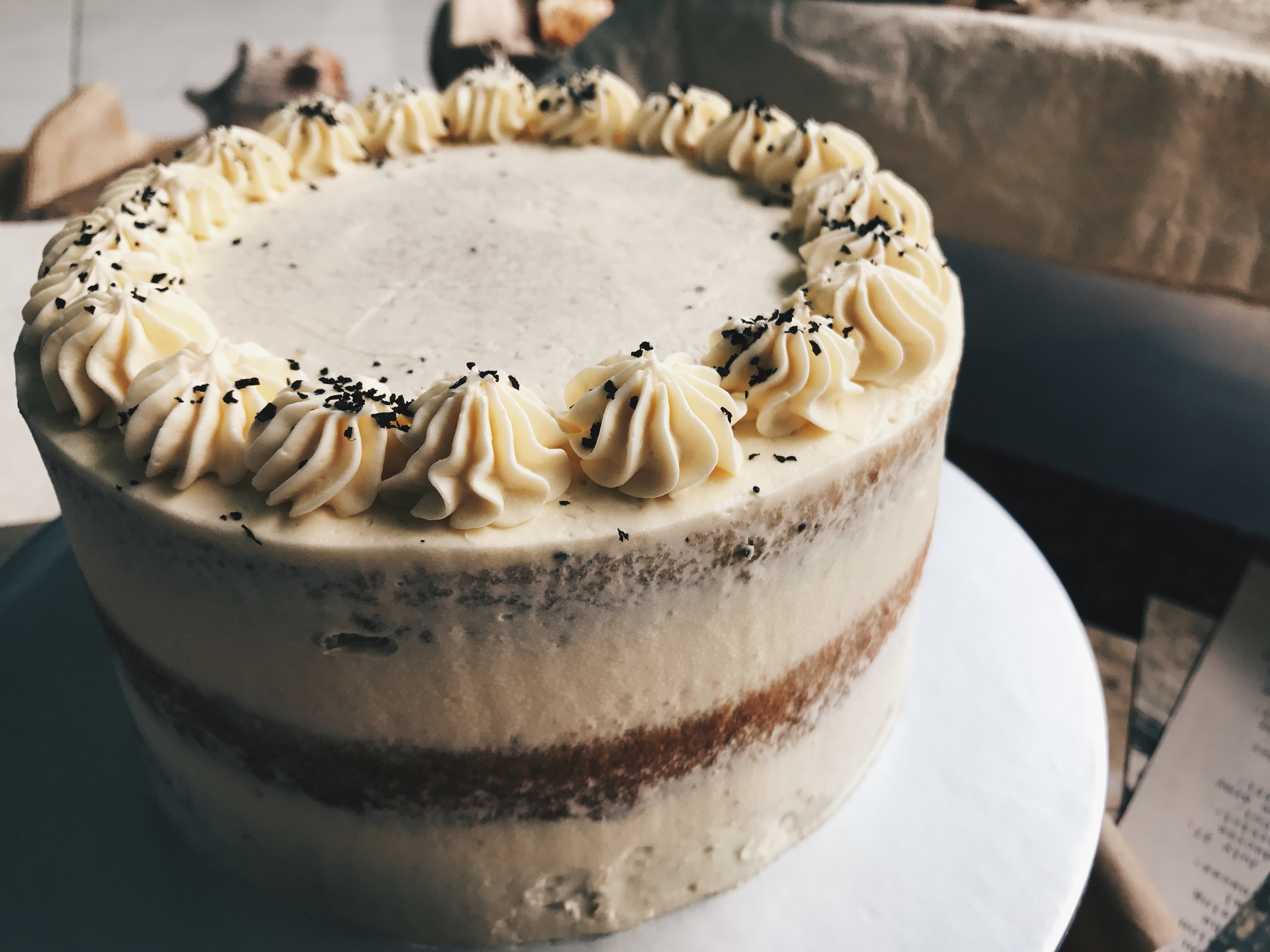 Frostylicious Cakes Review: Delicious Whole Cakes for Any Occasion