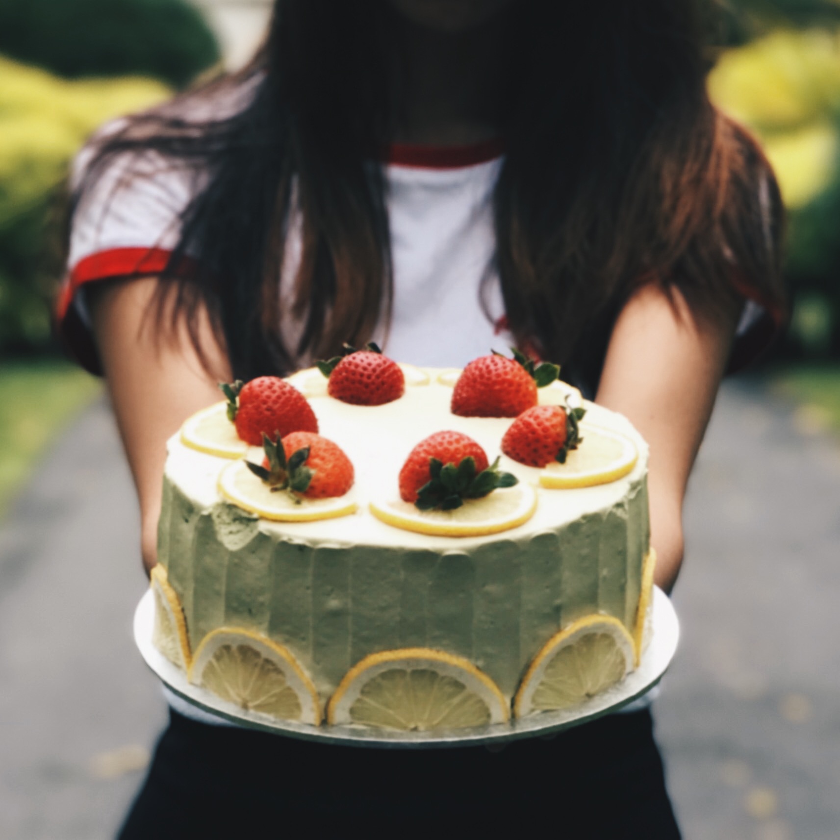 The ONE Bake Shop Review - Cupcake Flower Bouquet, Avocado Cake and more!