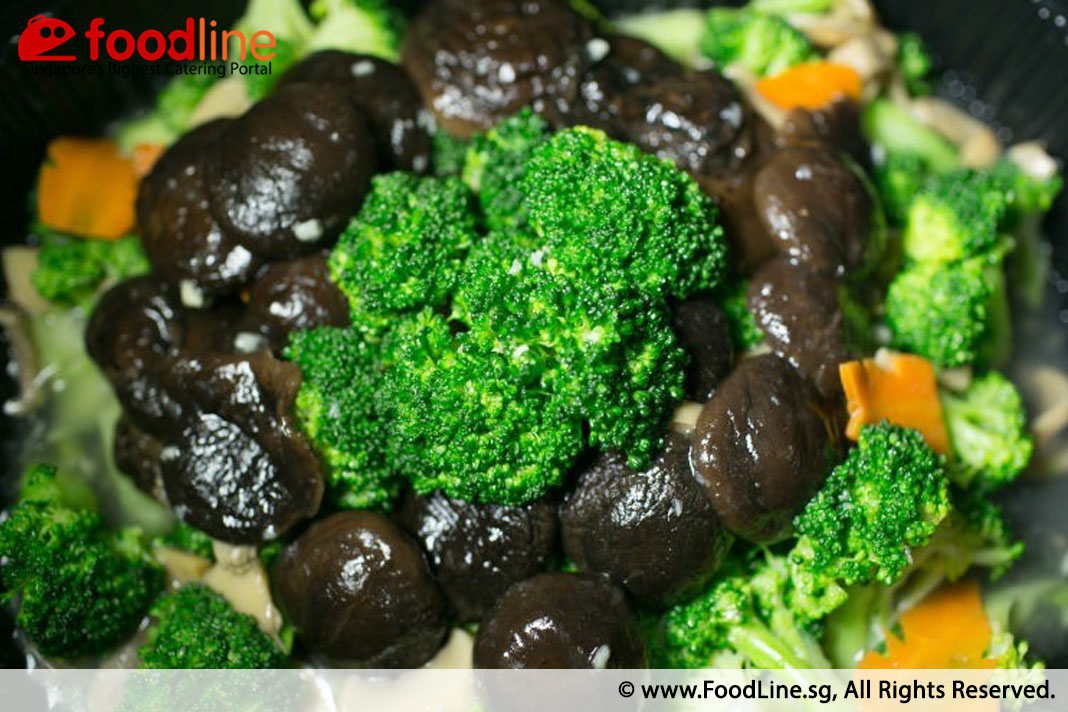 3 Recommended Vegetarian Buffets - A tasty way to go meat-free!