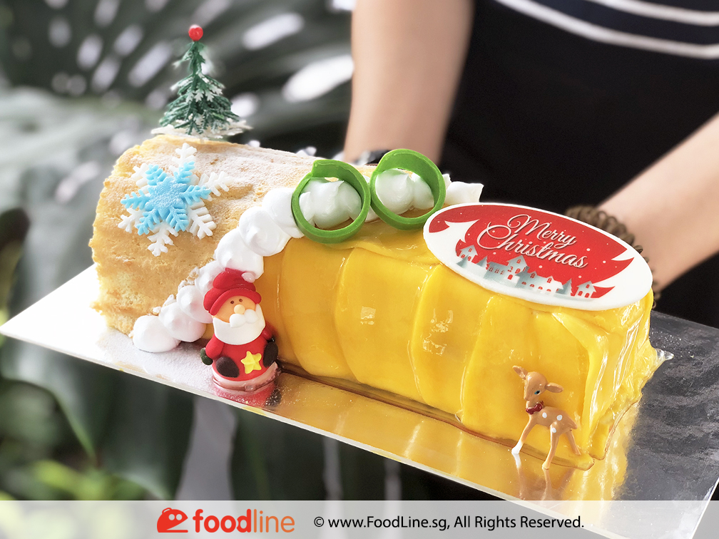 Eatzi Gourmet Bakery - Christmas Specialty Cakes Review