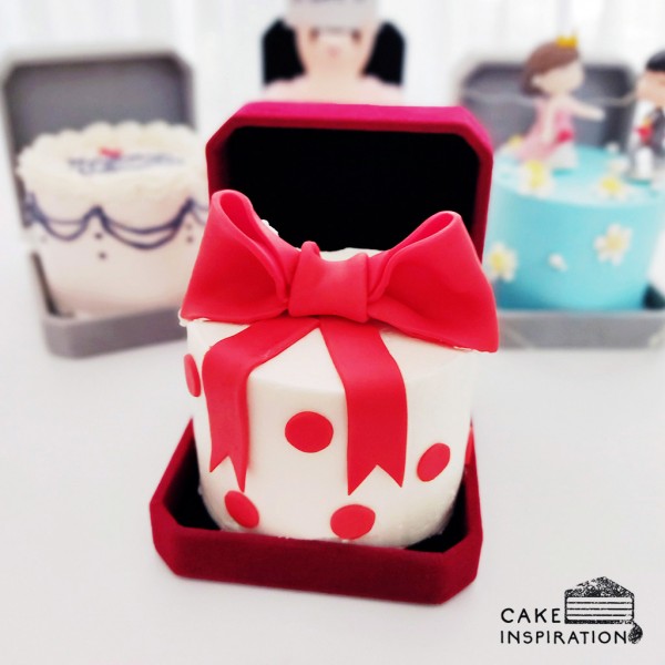 Red Heart Valentine's Bento Cake at $24.00 per Cake | CAKEINSPIRATION