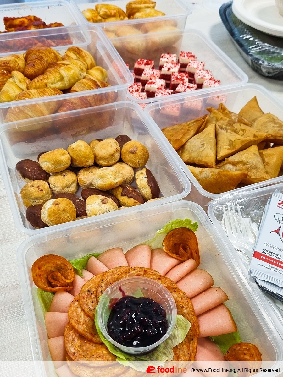 Katong Catering - Mini Buffet Set B- 10pax Ready to Go~