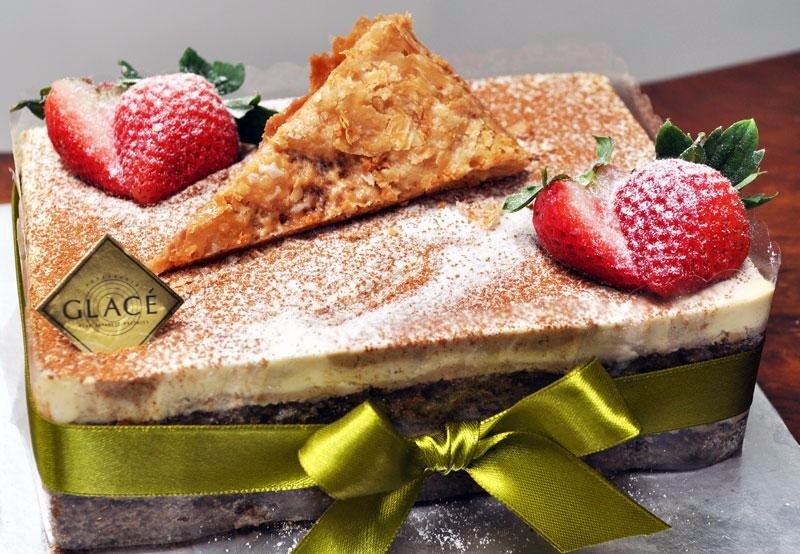 Patisserie Glace - Cake Menu