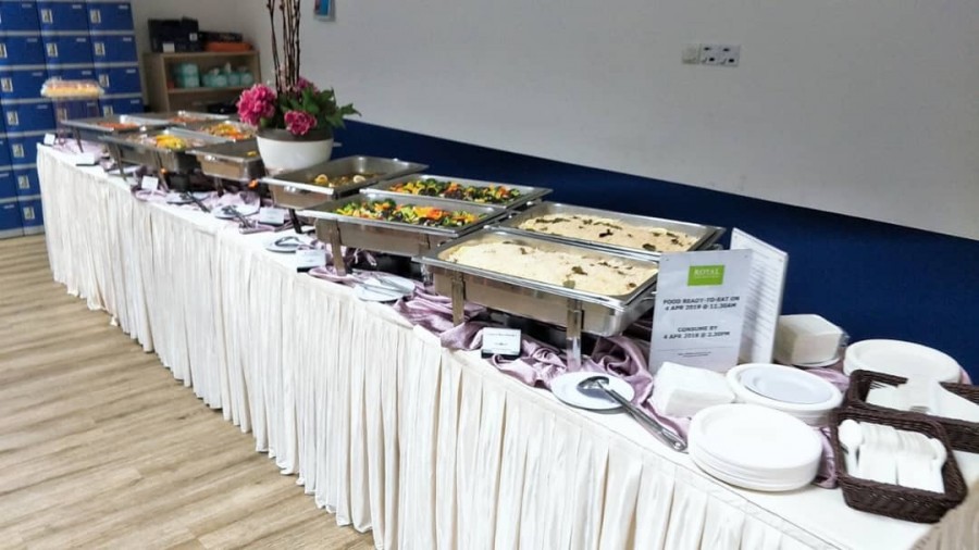 Royal Catering | Best Price Guaranteed at FoodLine.sg